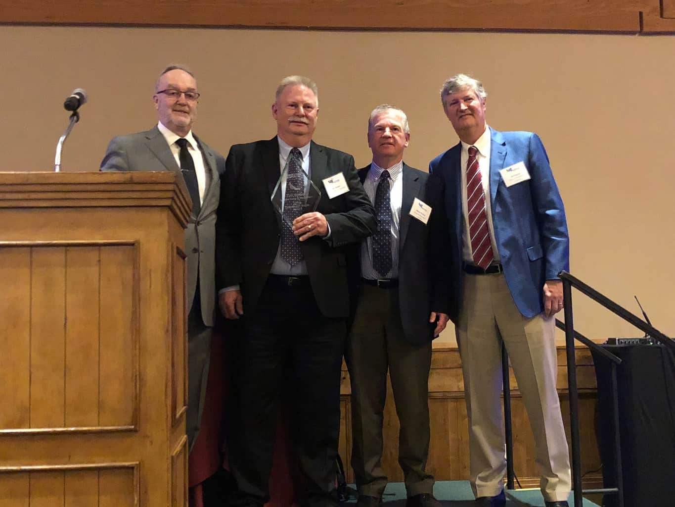 Tim Weber Receives ITT Goulds Pumps Distributor Eagle Award - Tencarva ...